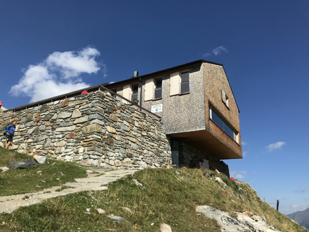 Zillertal wandern: OLPERER HÜTTE & Zillertal Brücke